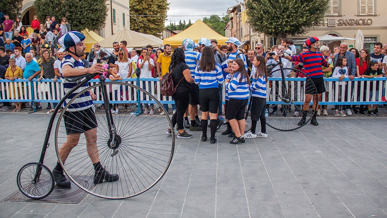 Fermignano celebra il Biciclo Ottocentesco e il suo Gran Premio: tre ...